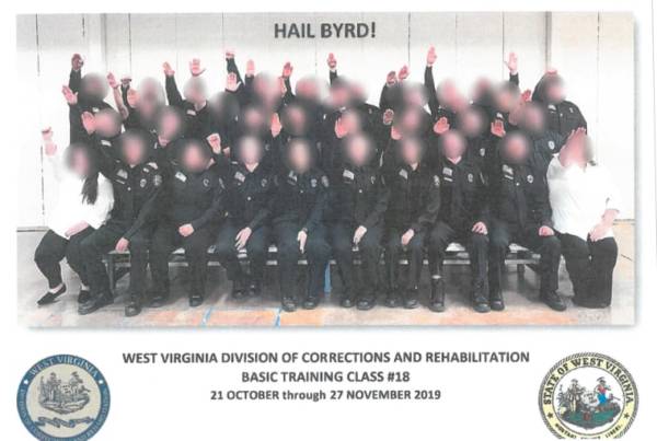 Bad Apple? Entire Officer Training Class Gladly Takes Photo Giving Nazi ...
