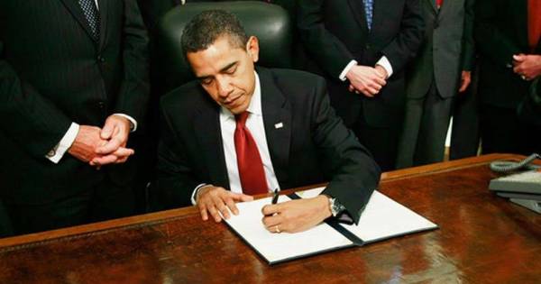 APRIL FOOLS: Obama Signs Executive Order, Pardons Drug Offenders ...