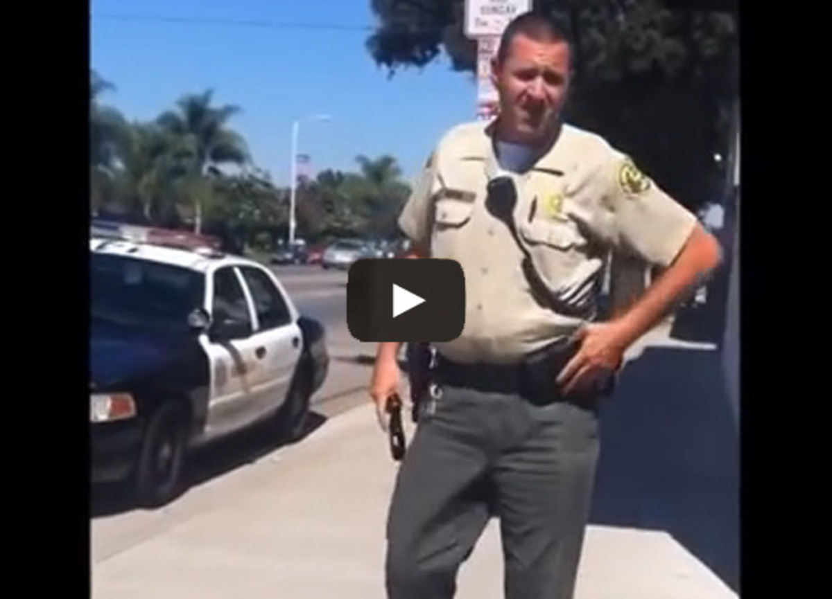 1 Cop, 2 Cops, 5 Cops…This Guy Let’s Them All Have It, Then he Walks ...