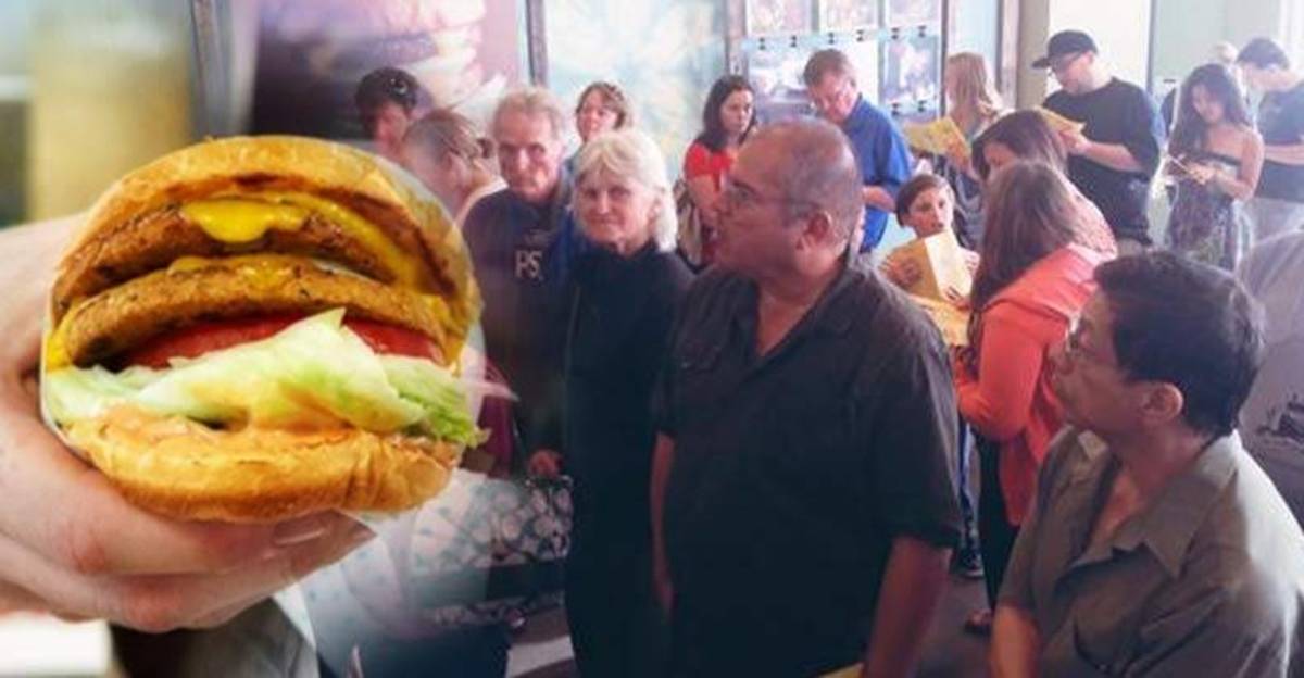 Lines Out the Door for Nation's First Major Organic Drive-Thru Fast ...