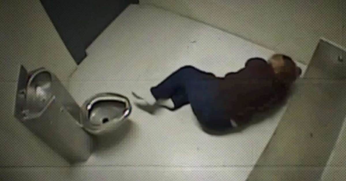 WATCH: 'Forgetful' Cops Caught Torturing Multiple Women in Holding ...