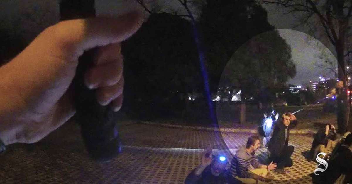 WATCH: Sadistic Cops Taser Innocent Man in the Back While On His Knees ...