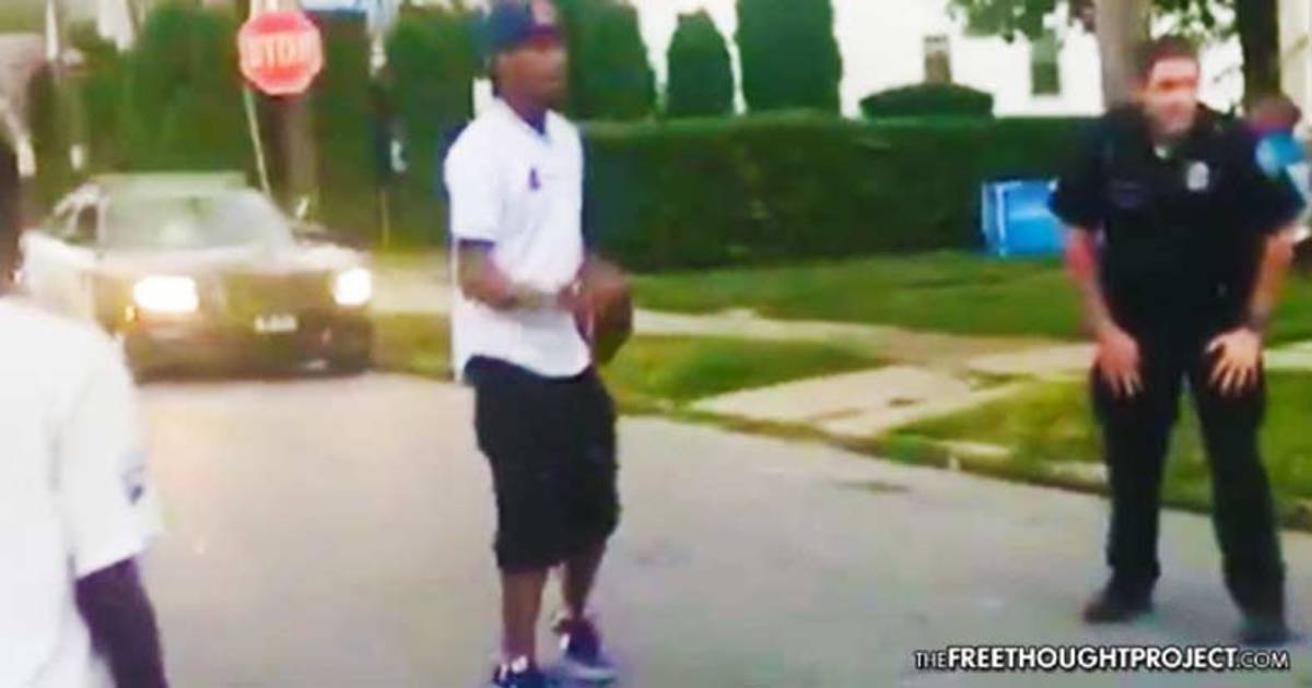 Cop Responds to Complaint of Kids Playing Football by Joining In—This ...