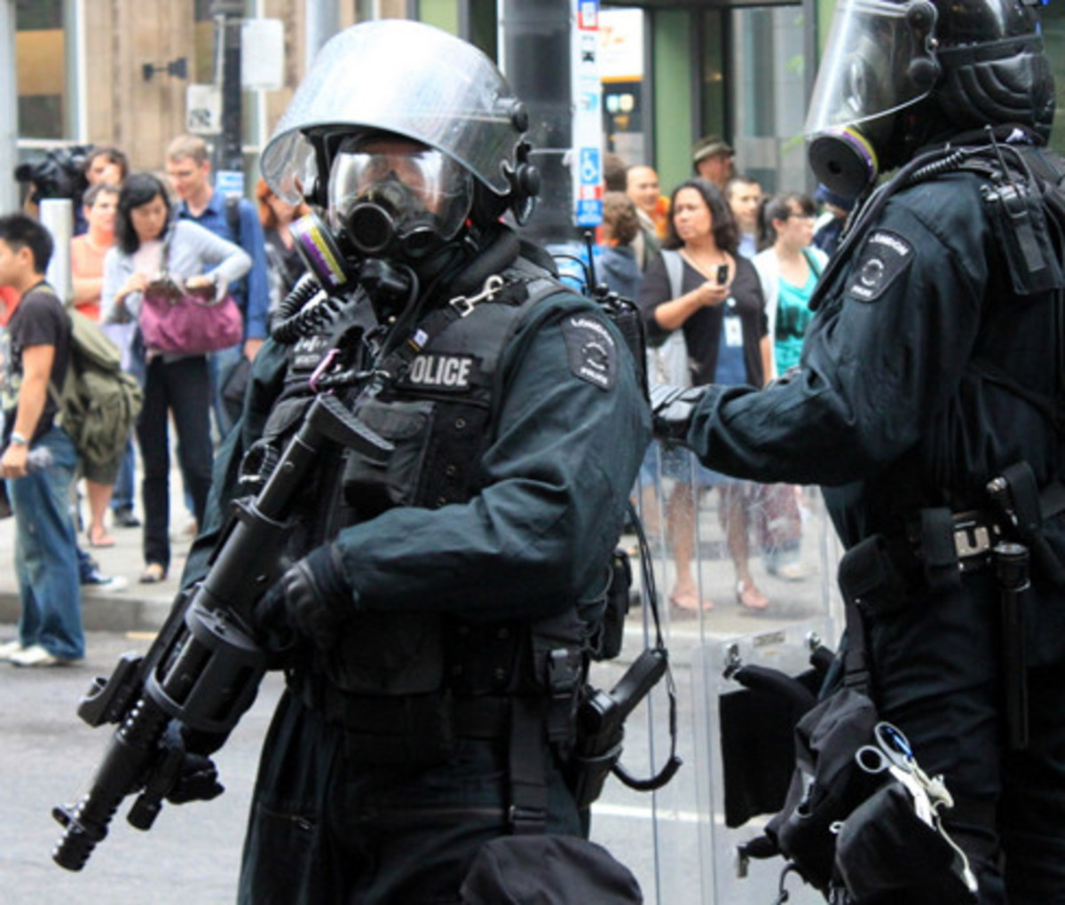 Utah Police Obtain Grenade Launchers, Riot Gear From Feds - The Free ...