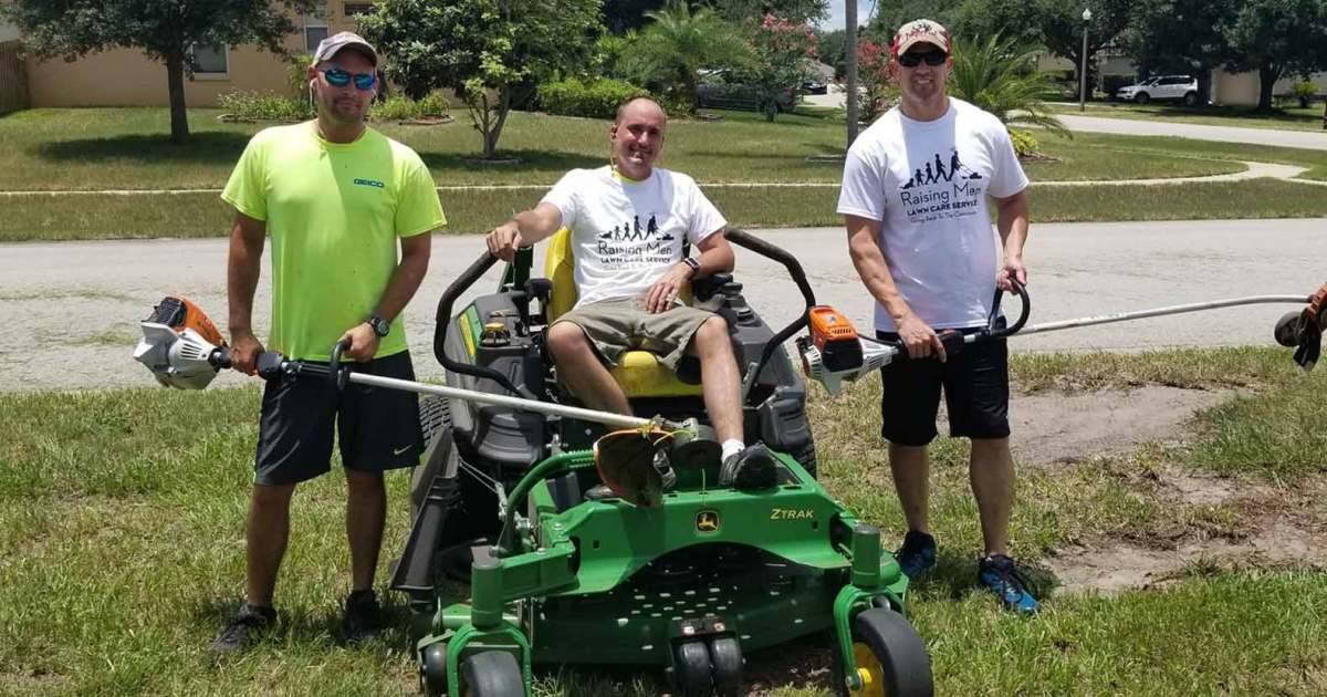 This is Community Service! Instead of Ticketing Them, Cops Cut Grass of ...